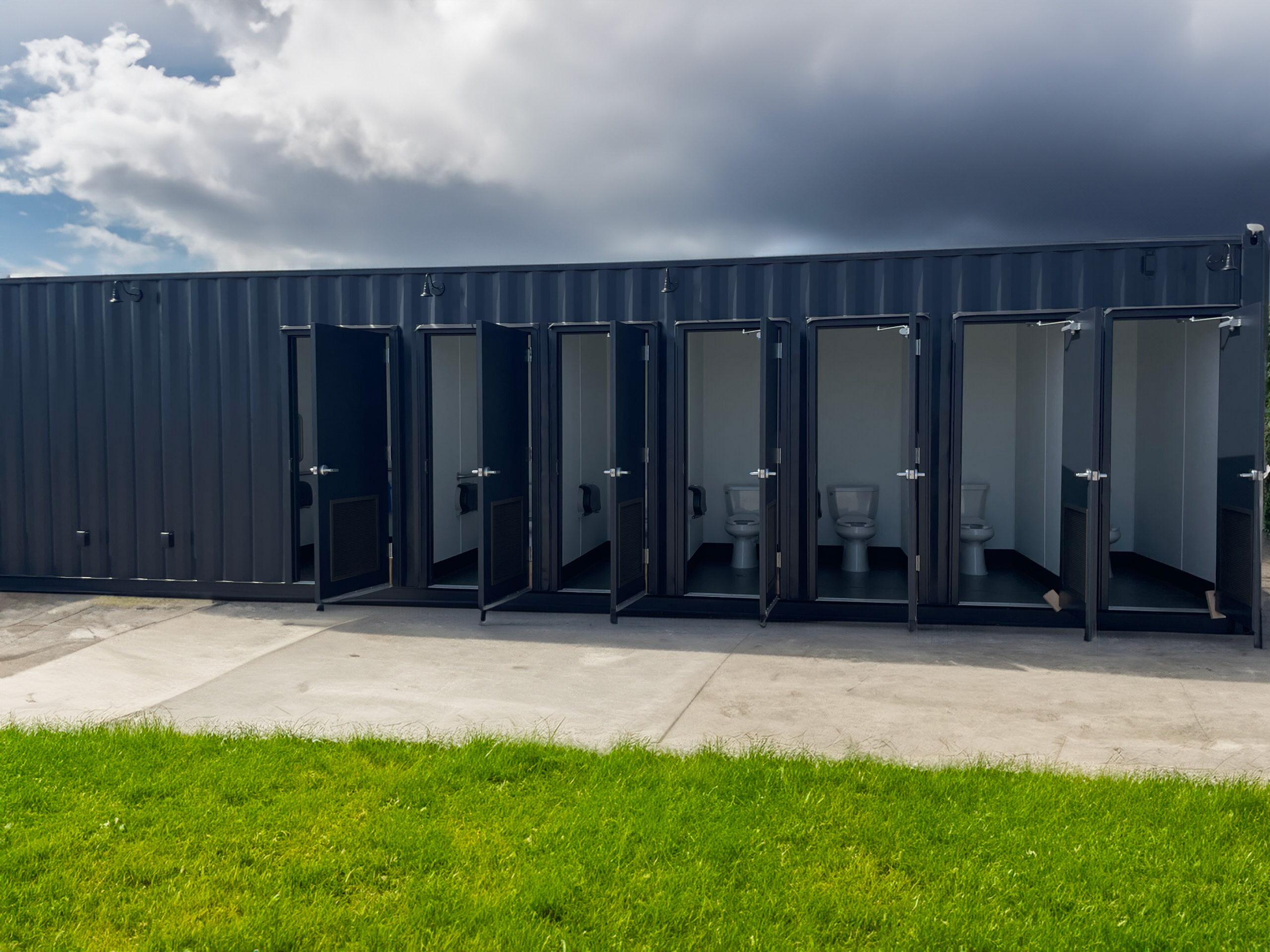 40 FT CONTAINER RESTROOM - Buy shipping Containers/Bob container home